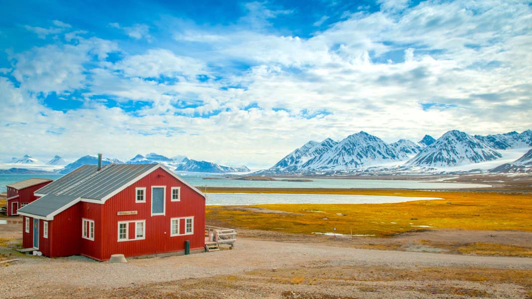 Day 4 of A Glimpse of Svalbard: Day 3, Lakes and Trappers’ History